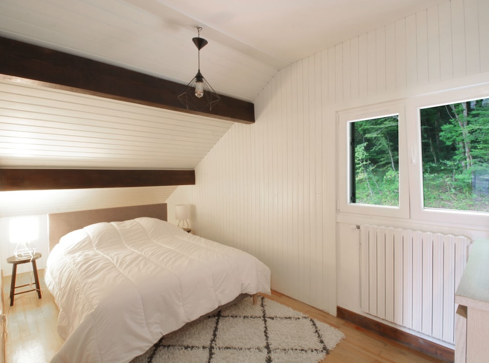 Confortable Chalet - Vue Sur Le Lac D’aiguebelette - Lac d'Aiguebelette