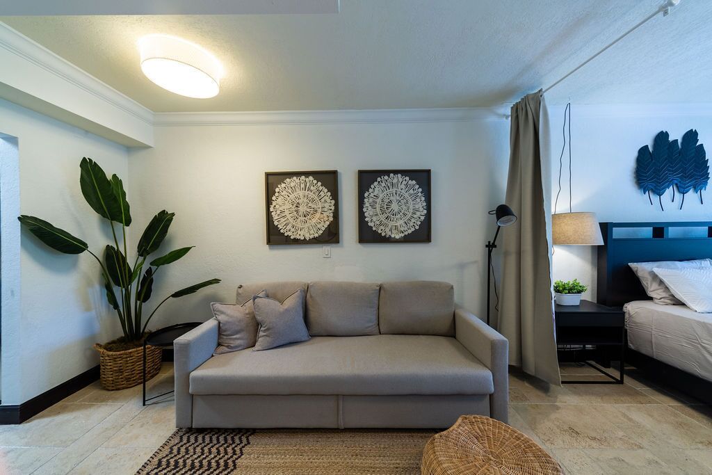 Palm Suite Large Studio Steps To Lincoln Rd South Beach - South Beach, FL