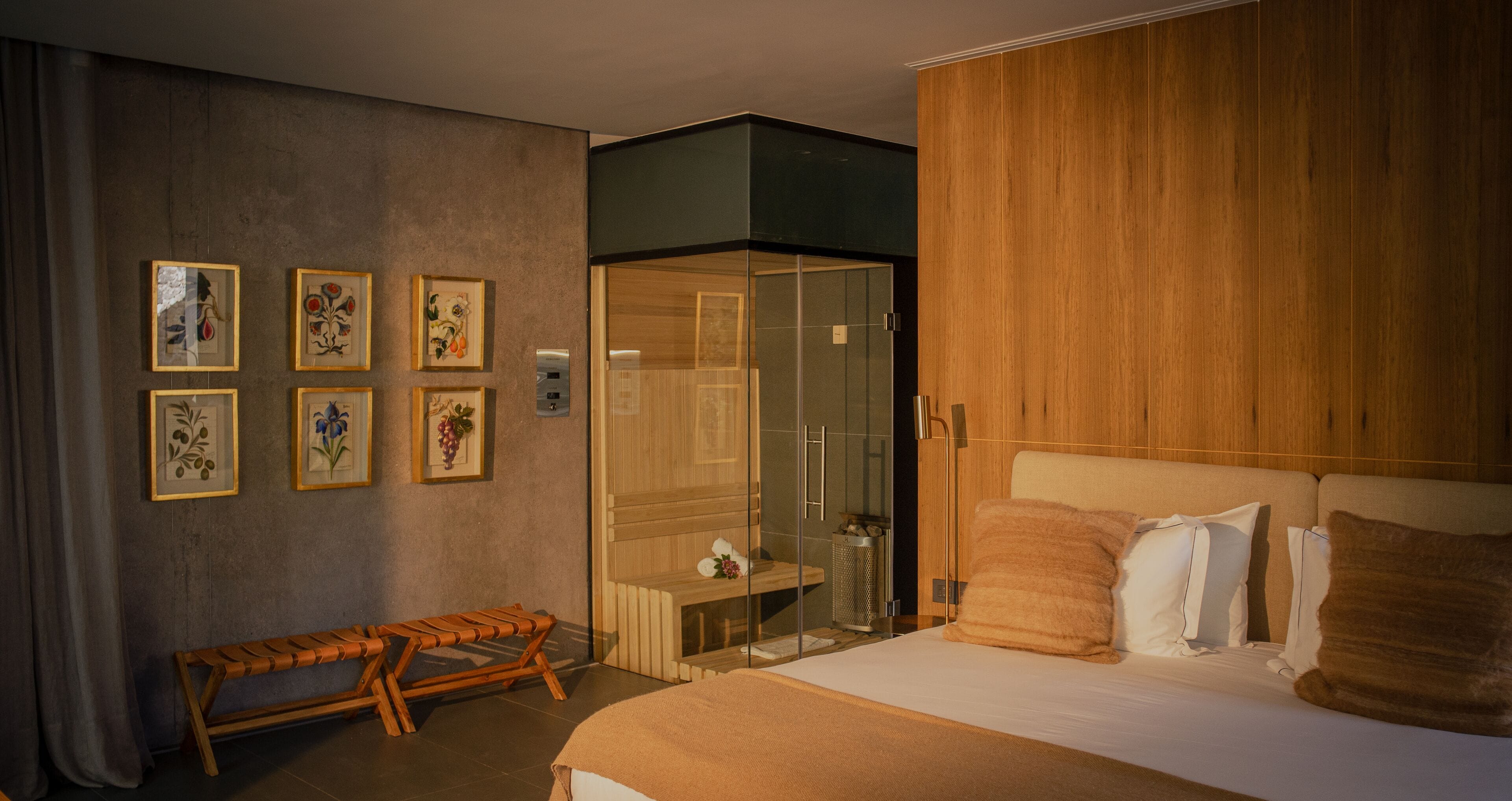 Roupas de cama premium, edredons de pluma, camas com colchões pillow-top