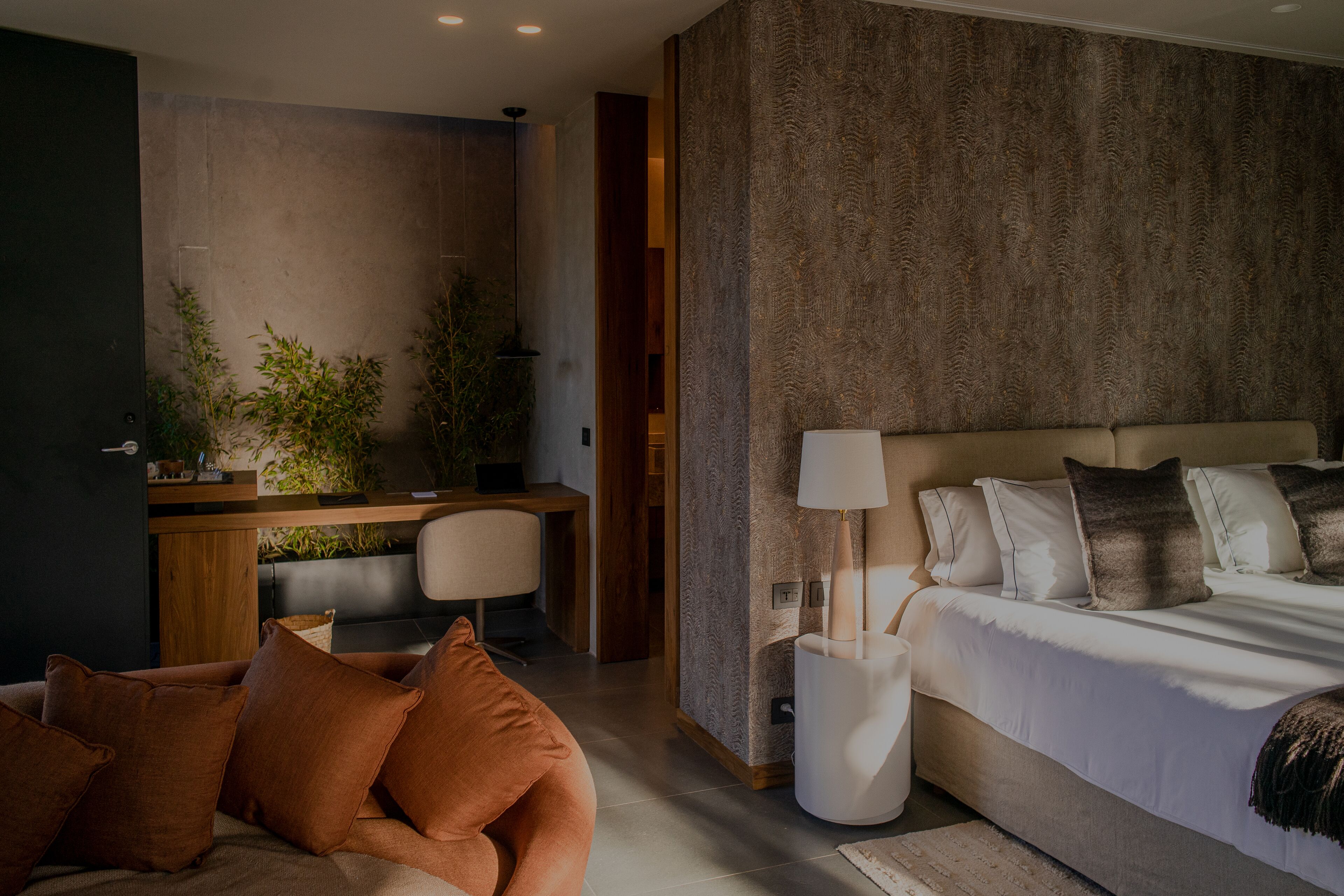 Roupas de cama premium, edredons de pluma, camas com colchões pillow-top