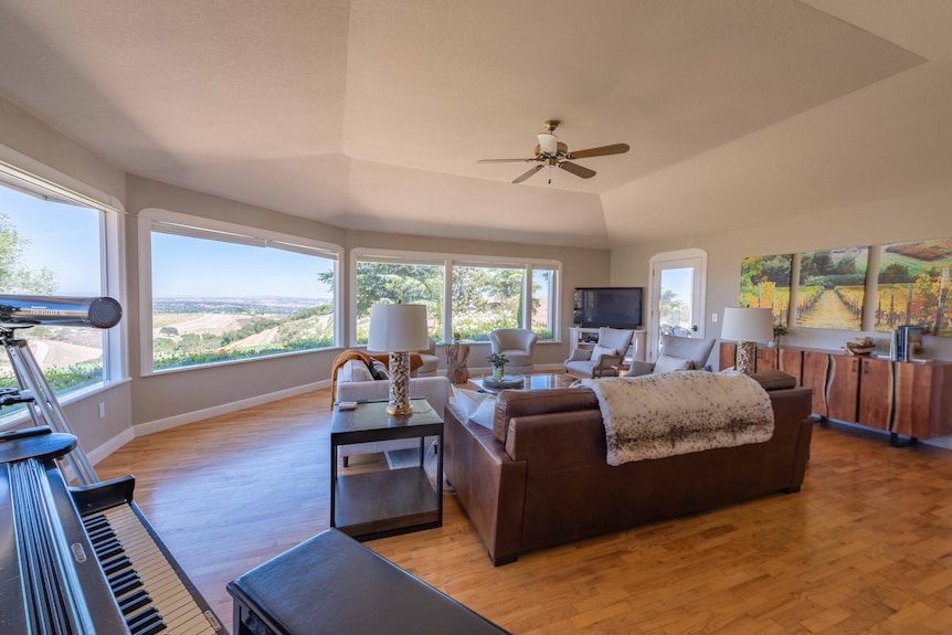 Luxe Hilltop Est W/great Vineyard & Downtown Views - 納西緬托湖