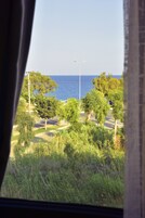 Escrivaninha, espaço de trabalho para notebook, Wi-Fi de cortesia