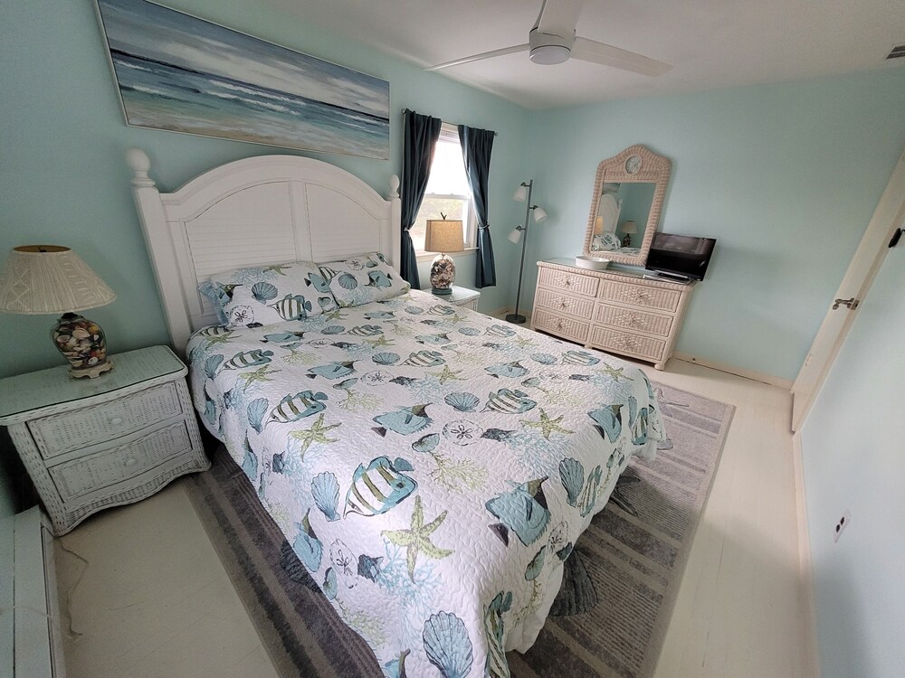 Private Home, Quiet Neighborhood, Pet Friendly. - Cape May, NJ