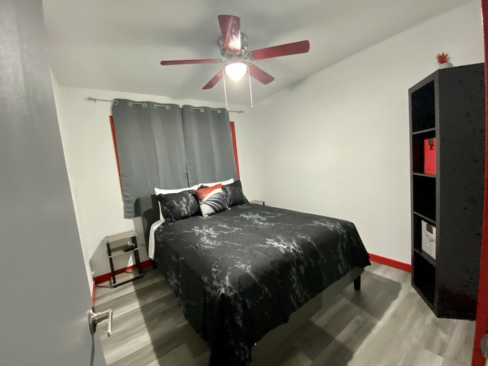 Havasu Sunflower 3 Br Closest To London Bridge - Havasu Lake, CA