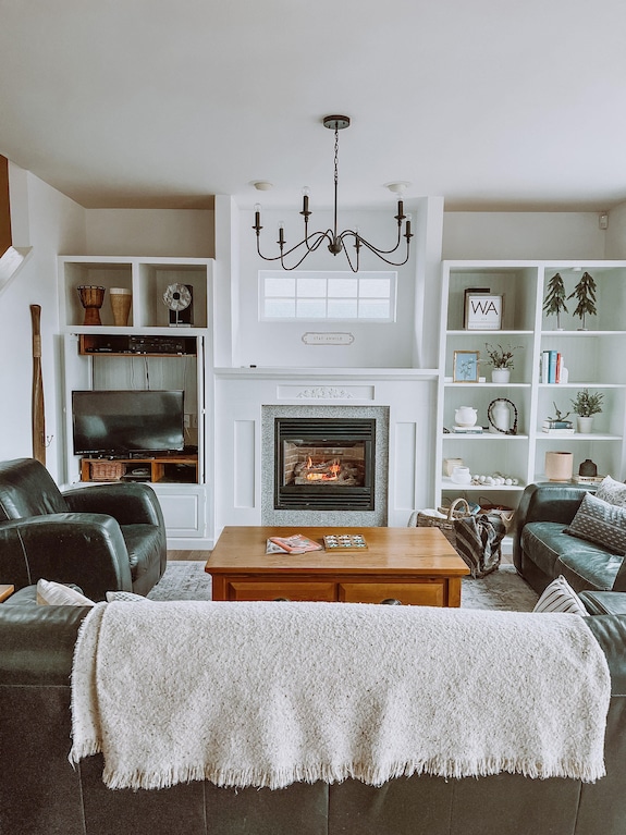 Bright + Spacious House W/ Hot Tub. Close To Beach! - Blaine, WA