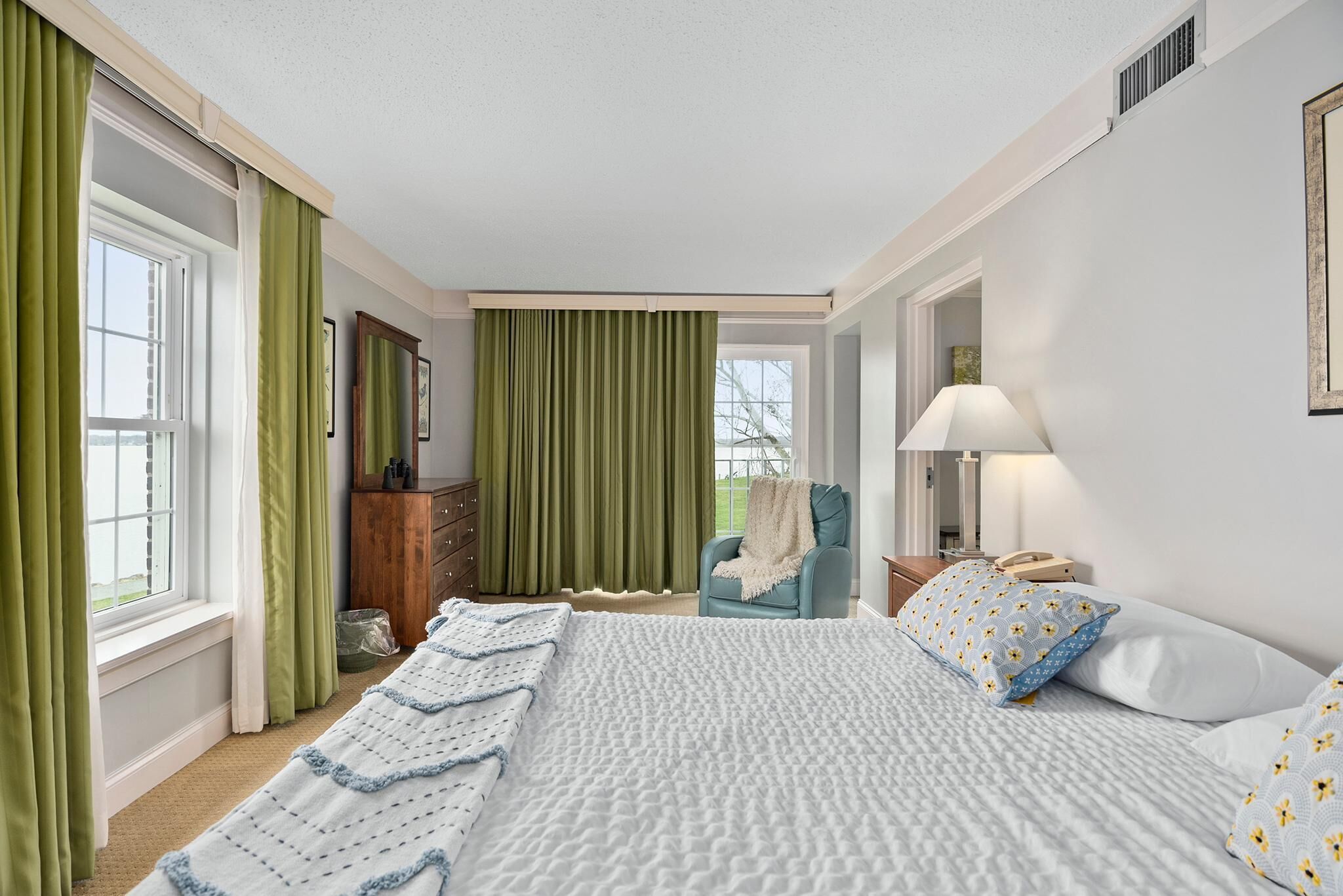 Enjoy Breathtaking Beauty On The Chesapeake Bay - Havre de Grace, MD