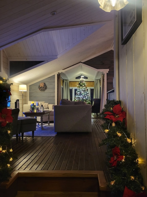 Rustic Meets Luxury - Ontario