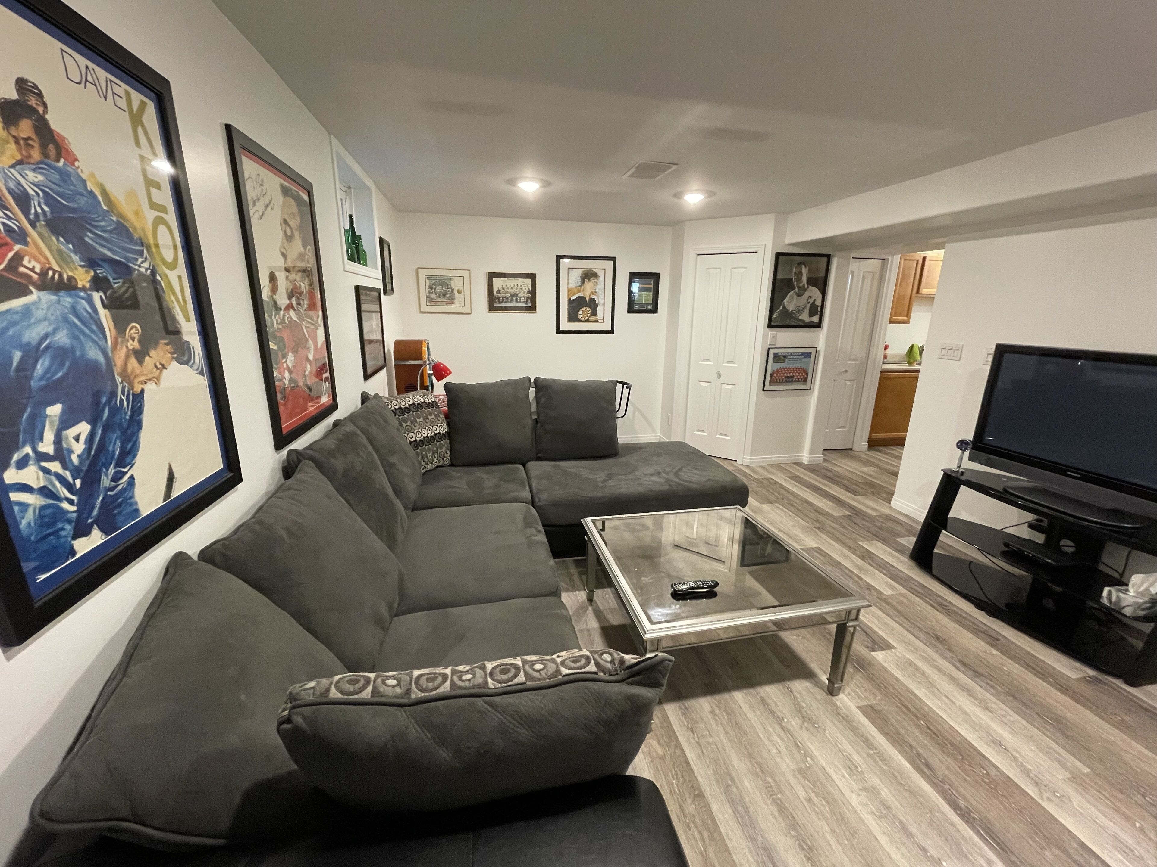 Location! Walk To Broadway, U Of S, Ruh & Downtown - 薩斯卡通