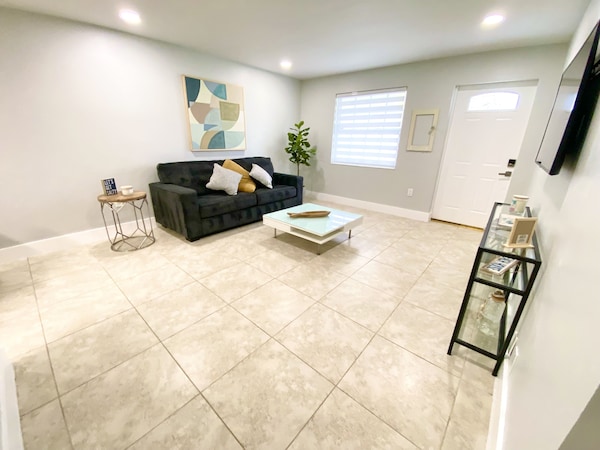 New Naples 3 Bd Home - Naples, FL