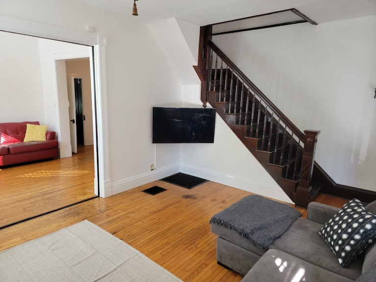 Historic 155 Y/o 3-bedroom Kc House With Hot Tub. - Kansas City