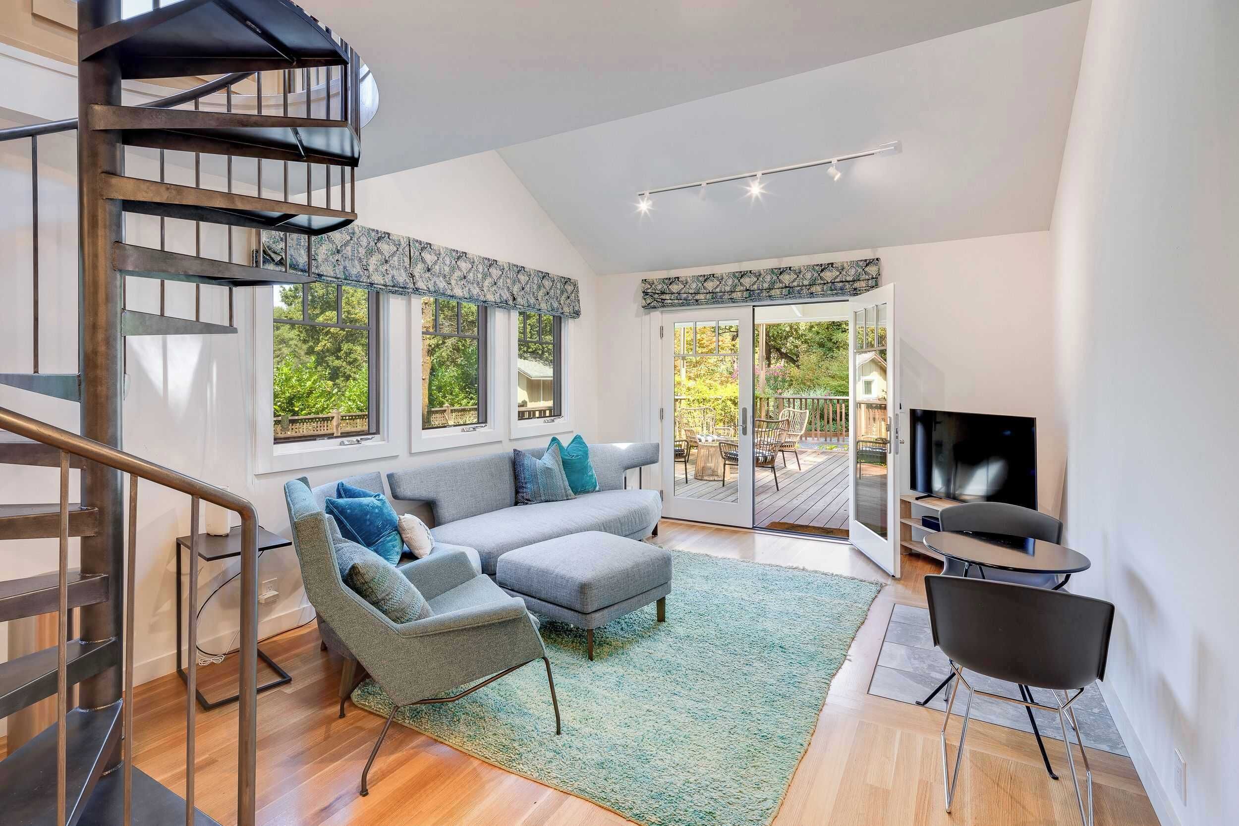 Luxury Home W/ Pool & Vineyard Views - Glen Ellen, CA