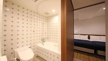 Quarto Twin Standard, não fumadores (2 Large Single Beds) | Casa de banho | Artigos de higiene pessoal grátis, um secador de cabelo, chinelos