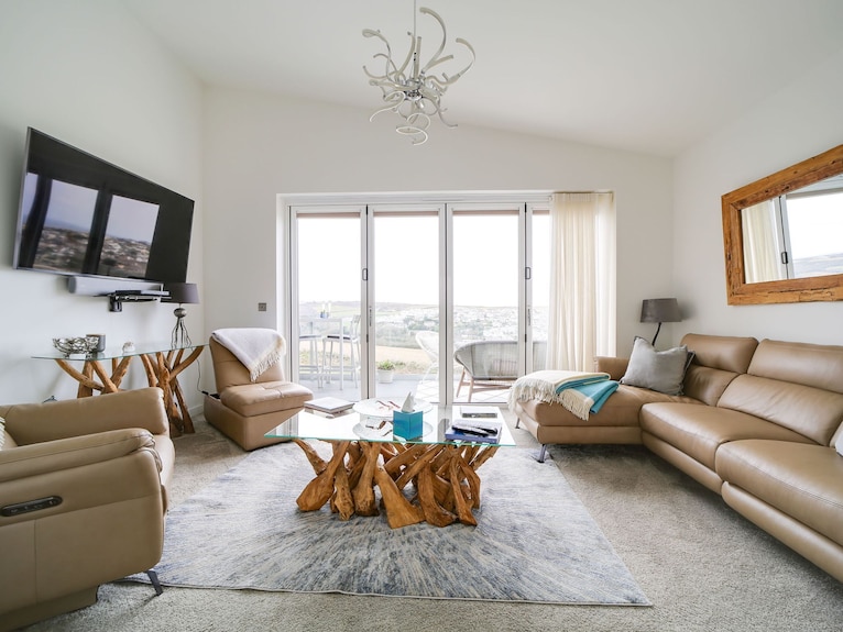 Brand New Property , Stunning Sea Views , Beautifully Furnished - St Agnes