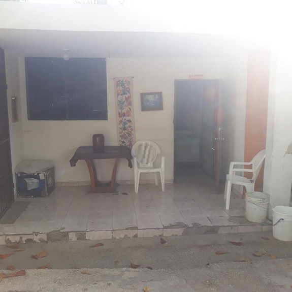 Discover Haitian Culture Thtough House In The Garden!best Place To Stay For Enjoying The Haitian Visual Art. - Port-au-Prince