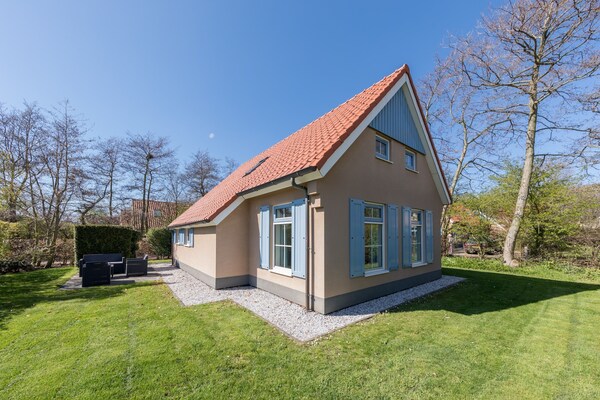 Spacious Farmhouse Near Beach - Texel