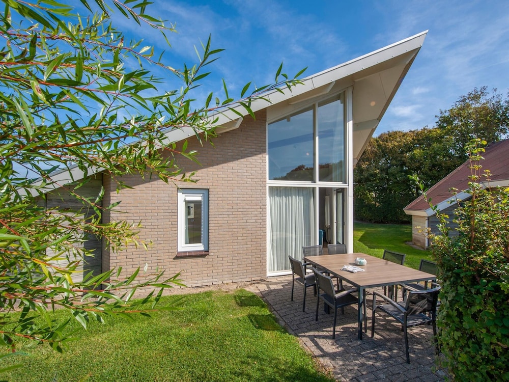 Restyled Bungalow With 2 Bathrooms, Near Domburg - Domburg