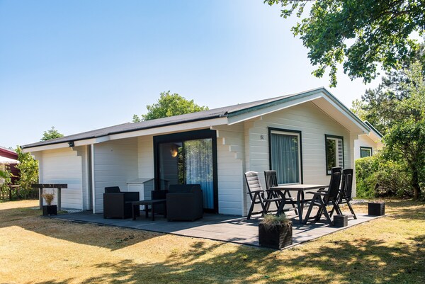 Beautiful Bungalow In Hollum - Ameland