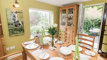 Casa de Campo | Cozinha privada | Um frigorífico, uma máquina de lavar louça, uma chaleira elétrica