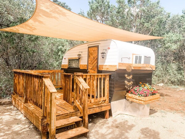 Glamping Horse Ranch Sleeps 28 - Marble Falls, TX