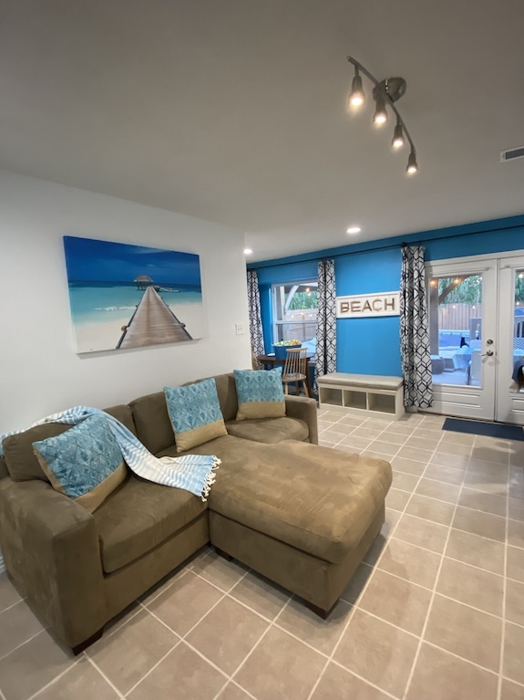 Resortlike 4bd/2bth Private Pool Tub Deck Gazebos 5min To Beach - Galveston, TX