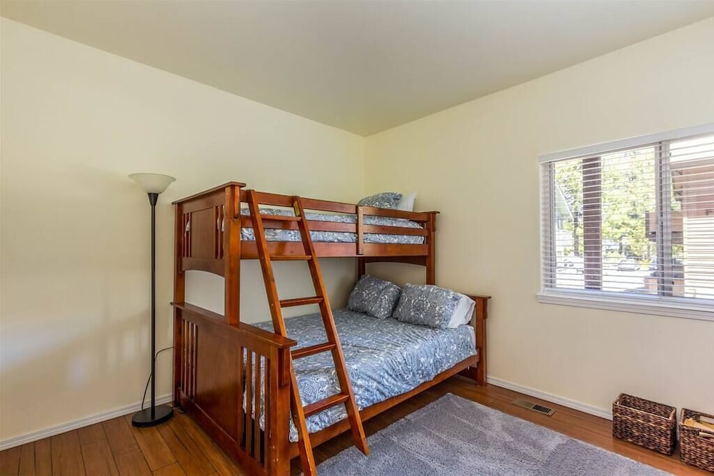 2 Bed 2 Bath Condo, In Sunriver, Pool & Hot Tub - Oregón