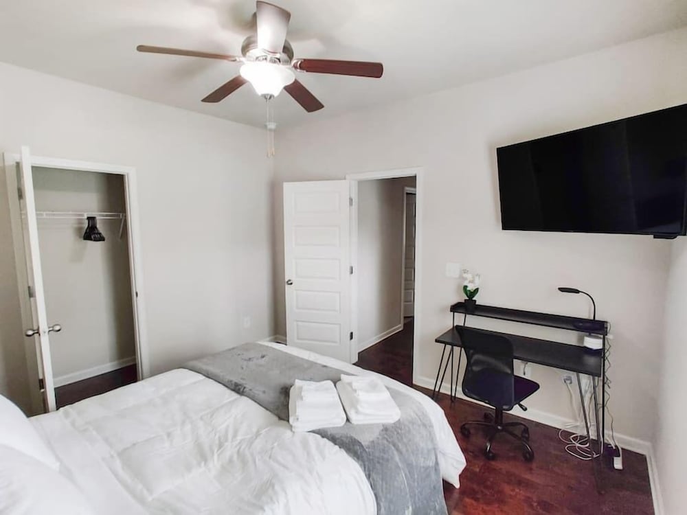 Royal Court - Quiet, Modern, Chic - Augusta, GA