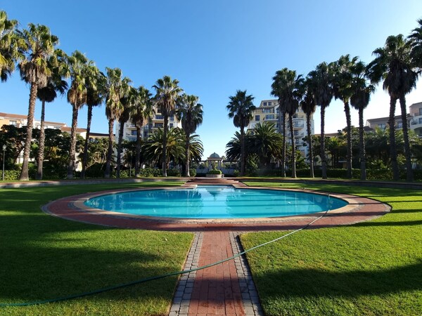 The Island Club By Smart City Stays - Le Cap