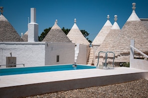 Piscina exterior sazonal 