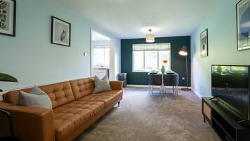 Apartamento luxo, suíte, vista para o jardim (2 bed 1 bath apartment) | Lounge