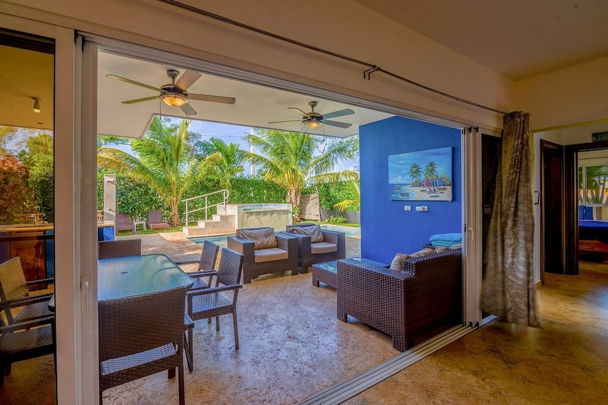 Caribbean Complex With 6 Bedrooms, 2 Pools, Free Shuttle Van, Ac/wifi/cable Tv - ソスア