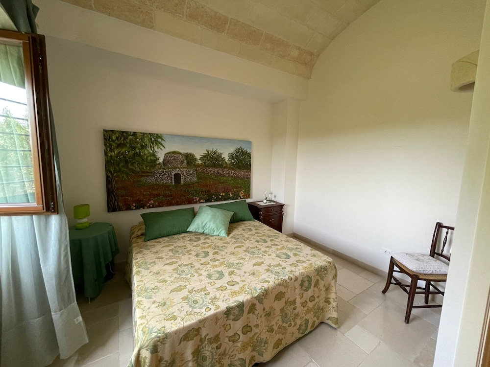 Trulli Delle Acacie Resort With Swimming Pool, A Short Distance From The Sea - Ostuni