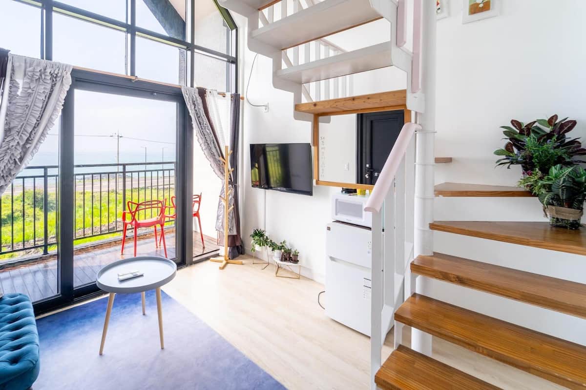Quarto básico, 1 quarto (Mul Gyeol(ocean view)) | 1 quarto, Wi-Fi de cortesia