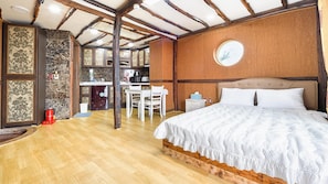 Quarto básico, 1 quarto (hwangtobang 103 (ocean view)) | 1 quarto, Wi-Fi de cortesia