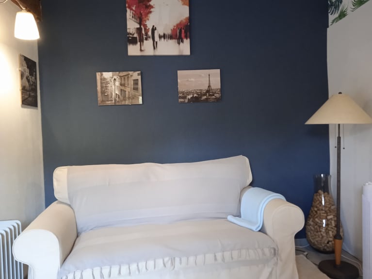 Le Loft One Bedroom Private Apartment With Kitchen, Garden And Heated Pool - モンベル