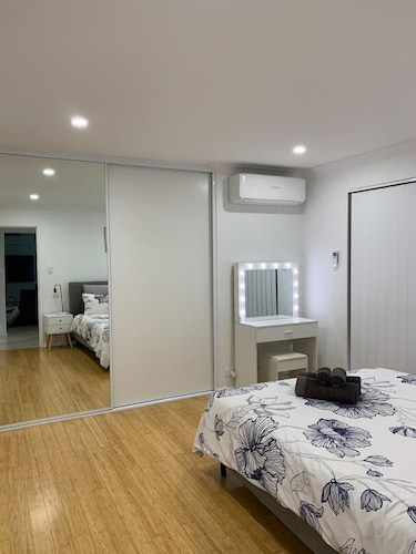 5 Swan Valley Special Family Property - Perth, Australia