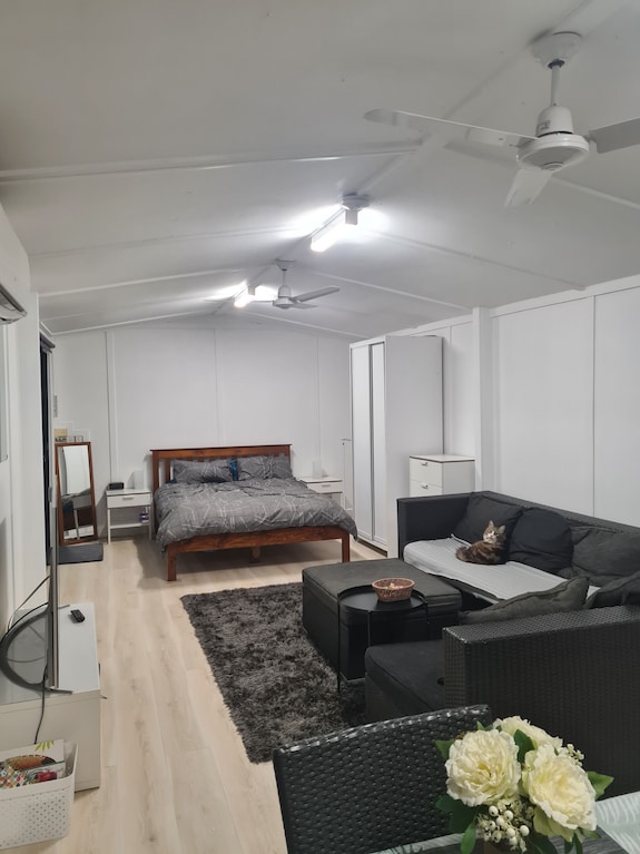 Resort Living In Kedron - Close To Airport, Shopping, Transport And Hospital - Brisbane