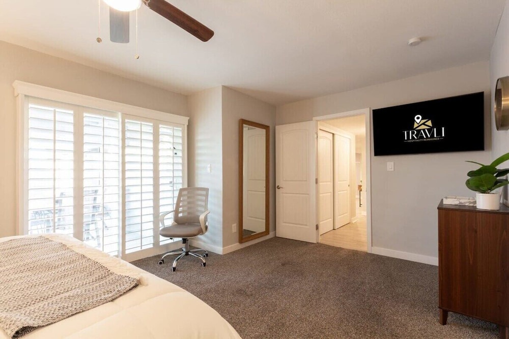 Cactus Glen Retreat|heated Pool|cabana Bar|gameroom - Phoenix, AZ