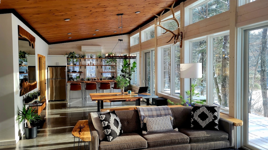 Modern Cabin With Classic Northwoods Experience...close To Trails - United States