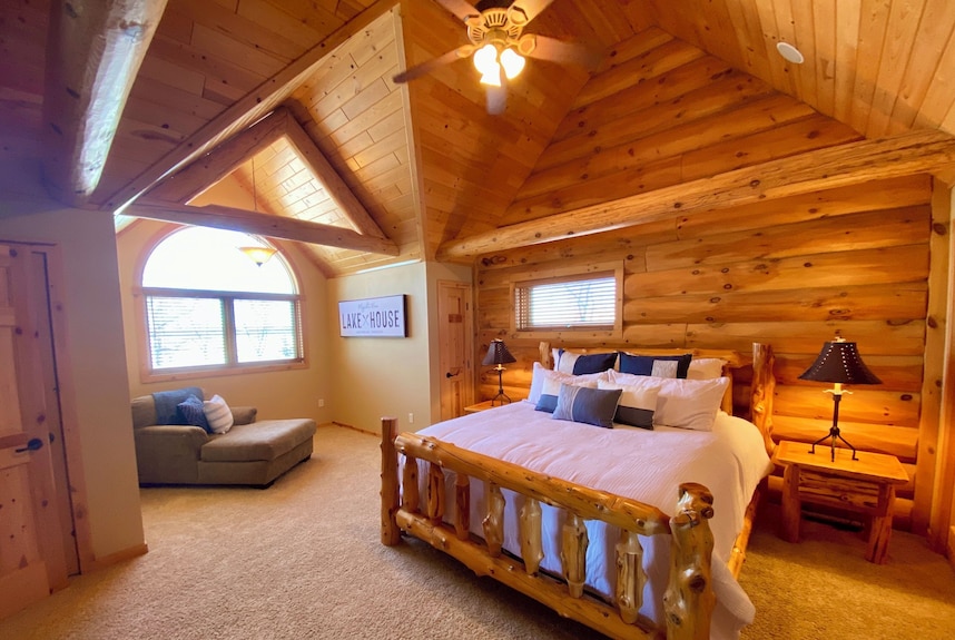 Stunning Family Friendly Lake Home Retreat On Beautiful Lake Darling - Alexandria, MN