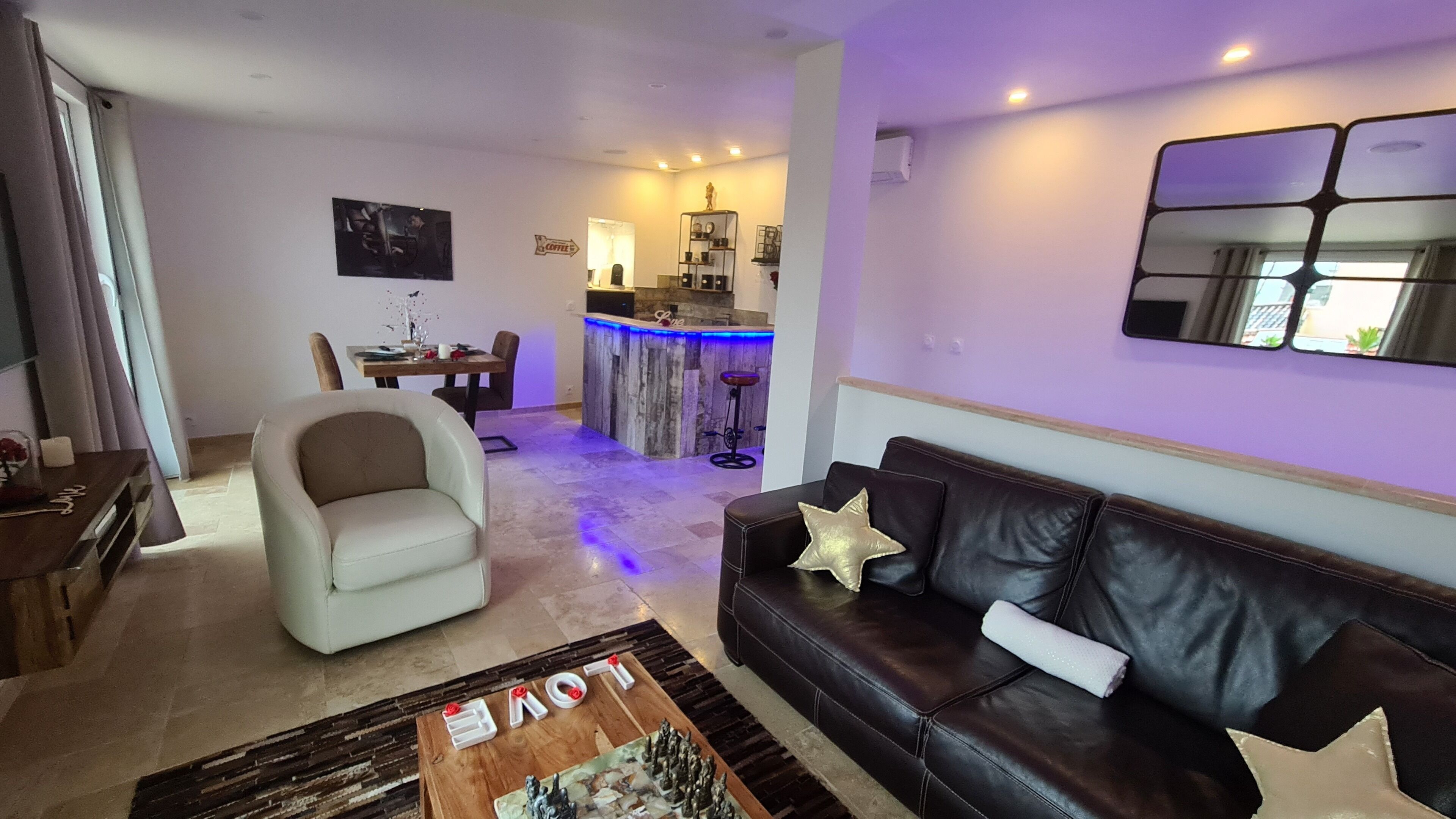 Loft Romântico, banheira de hidromassagem grande (Sauna ,toit terrasse ) | Lounge