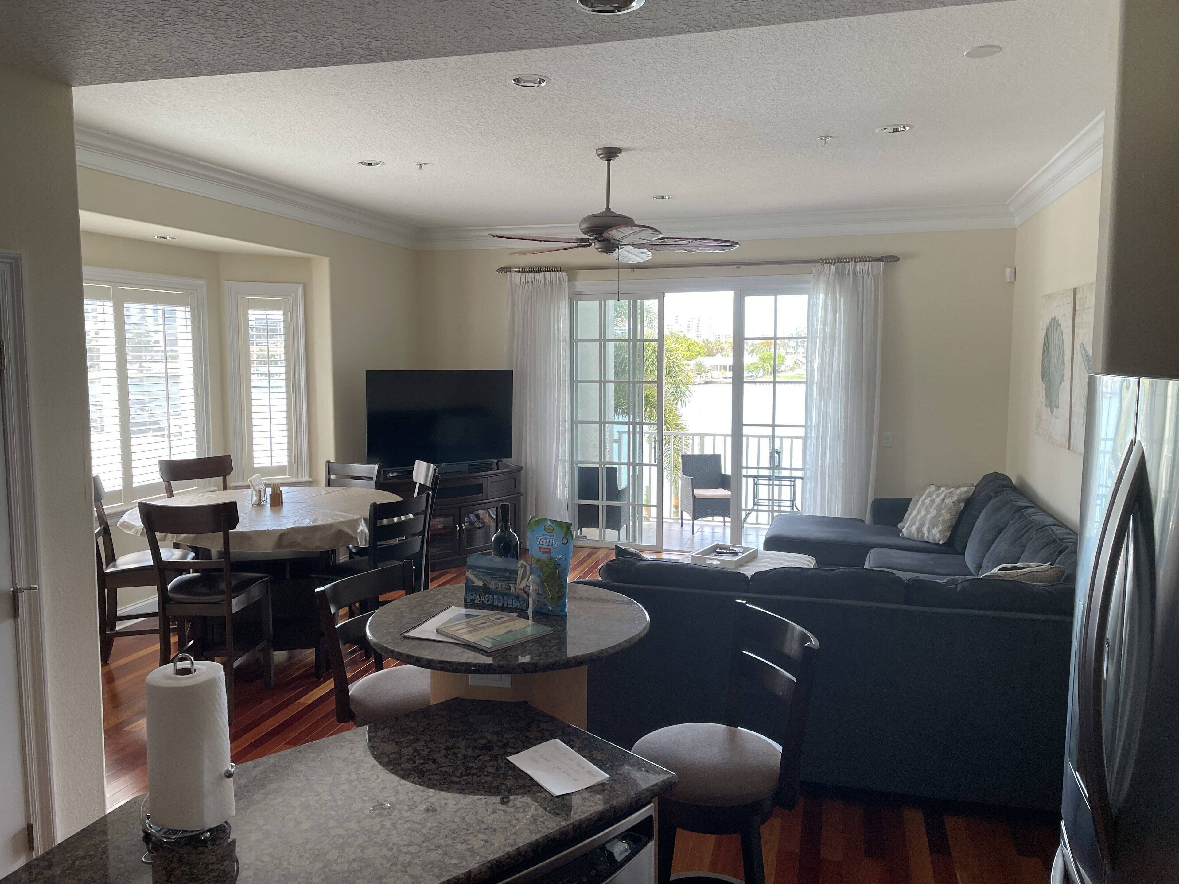 Luxury Waterfront Townhome, 5 Min To Beach, Pool, Boat Slip & Rooftop Deck! - Clearwater Beach, FL