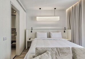 Executive Bathtub Jacuzzi | Roupas de cama antialérgicas, cortinas blackout, quartos à prova de som