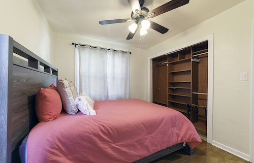 Minutes From Downtown/parks/airport/stadiums - Orlando