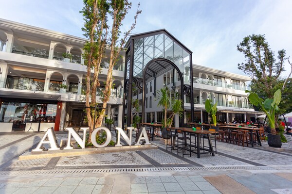 Anona Beachfront Phuket Resort - Pa Tong