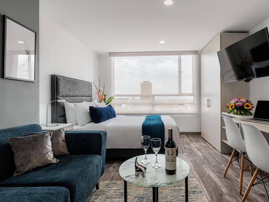 Estúdio (A) | Roupa de alta qualidade, camas de colchão viscoelástico