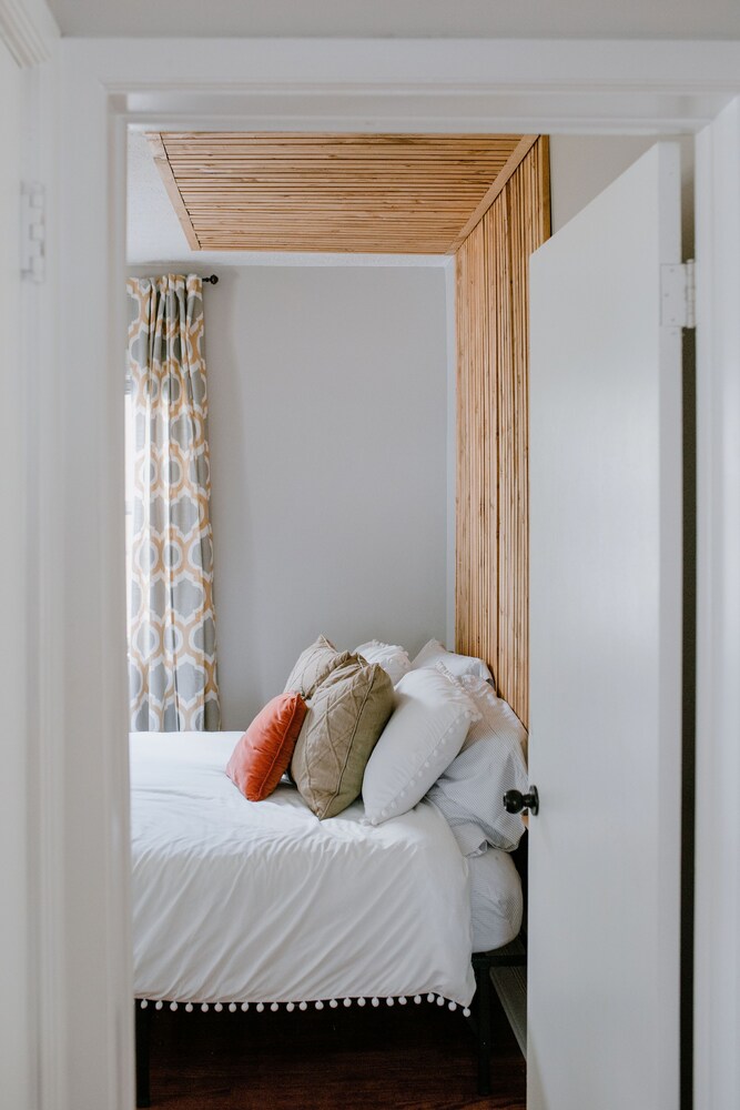 Family Friendly | Clean | Quiet - Louisville, KY