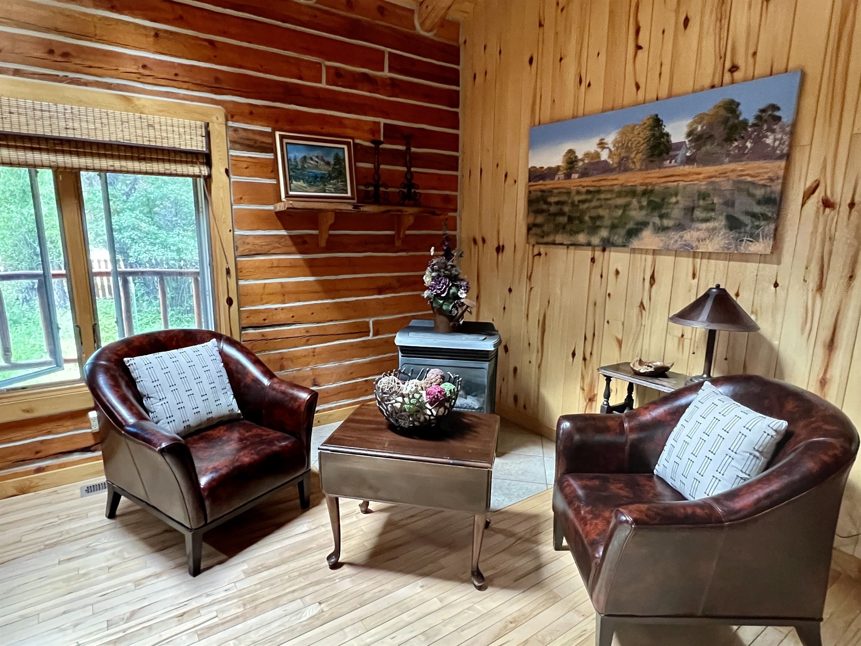 Spacious Western Lodge | Sleeps 10 | Rustic Luxury In Riverside, Wyoming - Wyoming