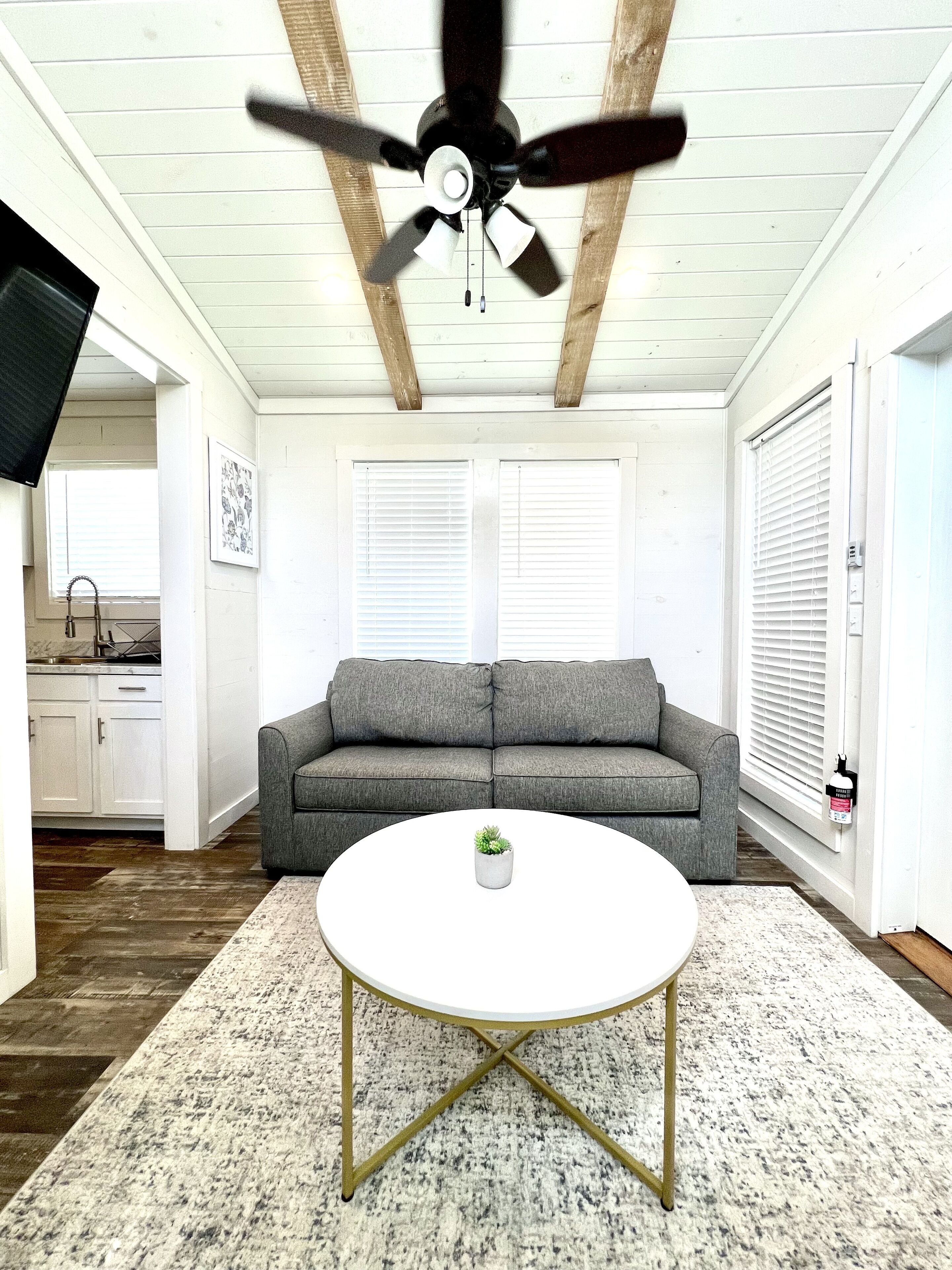 The Oasis House - Pet Friendly Tiny Home On The Lake In Clermont - Clermont, FL