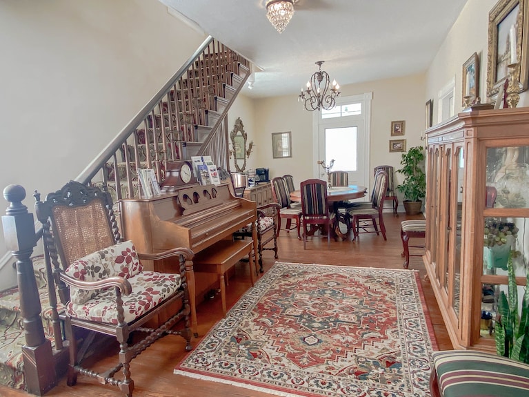 Historic Vaiden House, C.1781, On 8 Acres: Modern Amenities With Old World Charm - Virginia