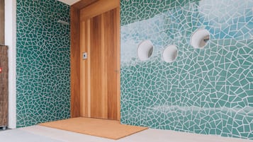 1 quarto, roupas de cama premium, edredons de pluma